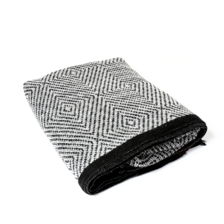 Autumn And Winter Black And White Diamond Plaid Scarf Tassel Warm Big ...