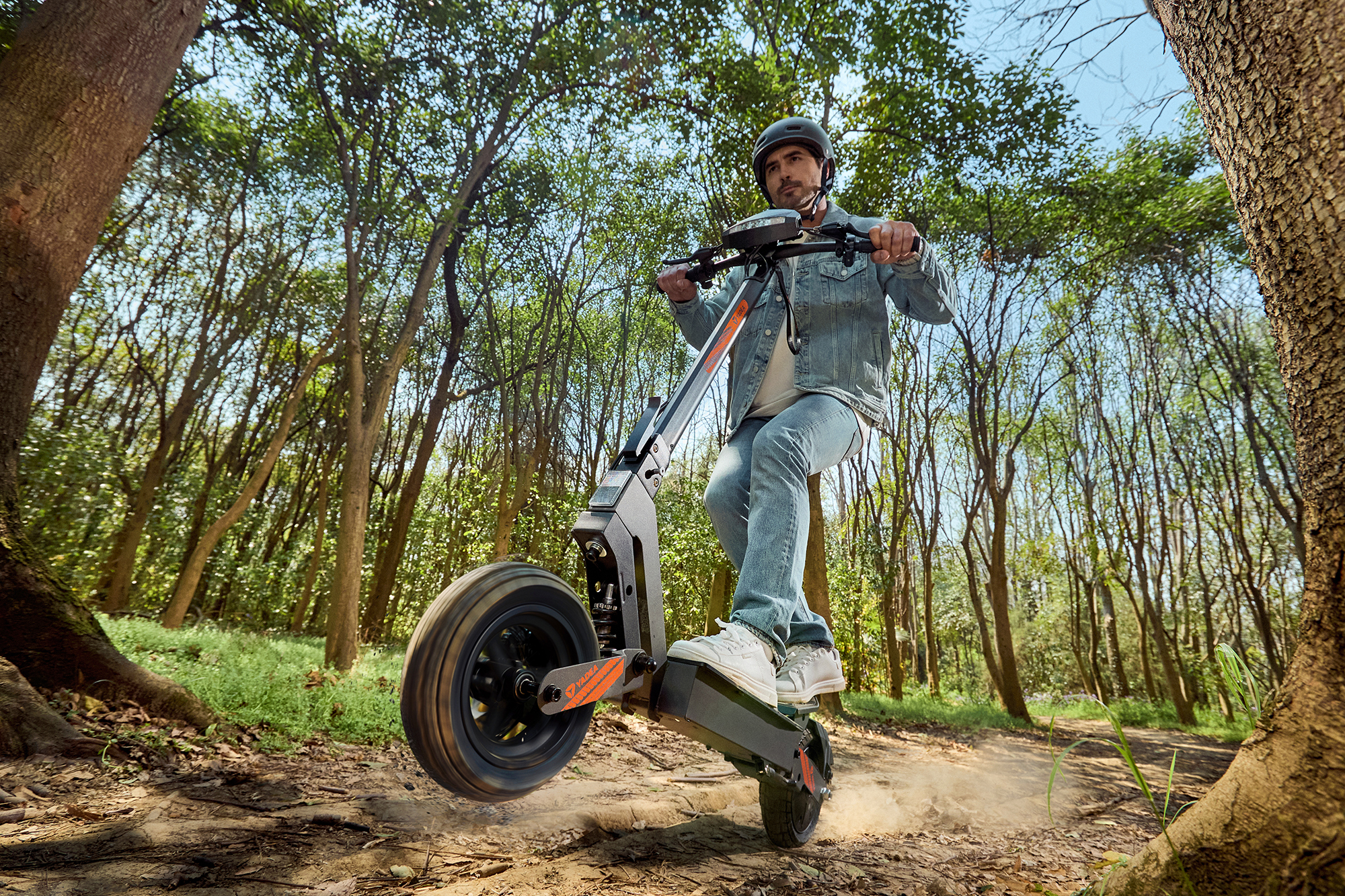 Yadea G10 Electric Scooter with 50KM Range, 800W Motor, Touchscreen ...